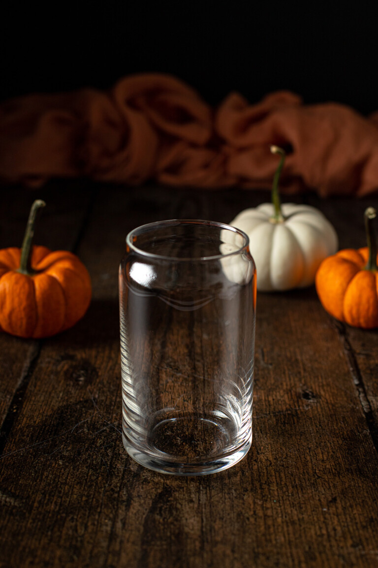 Iced Pumpkin Spice Latte – Libations and Lattes